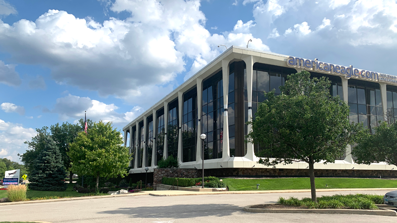 AmericanEagle.com Headquarters - IllinoisShade